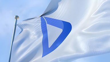 Realistic Flag Logo (16 Second Version) | Renderforest